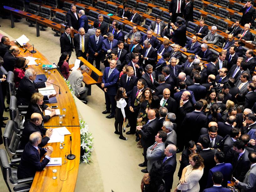 Deputados tomam posse em Brasília | VEJA Deputados tomam posse em Brasília | VEJA