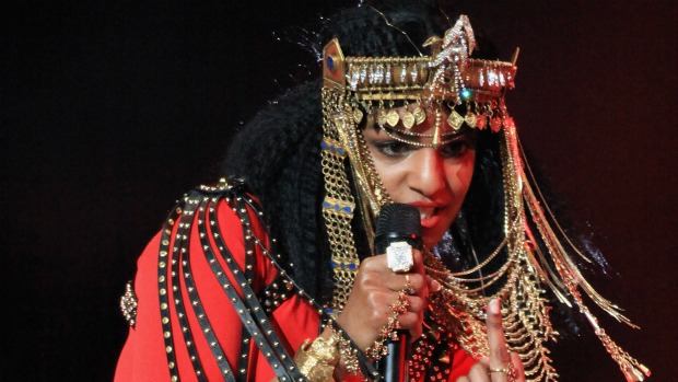 IMPERDÍVEL: Rapper M.I.A. se despede da música com álbum ‘AIM’ | VEJA