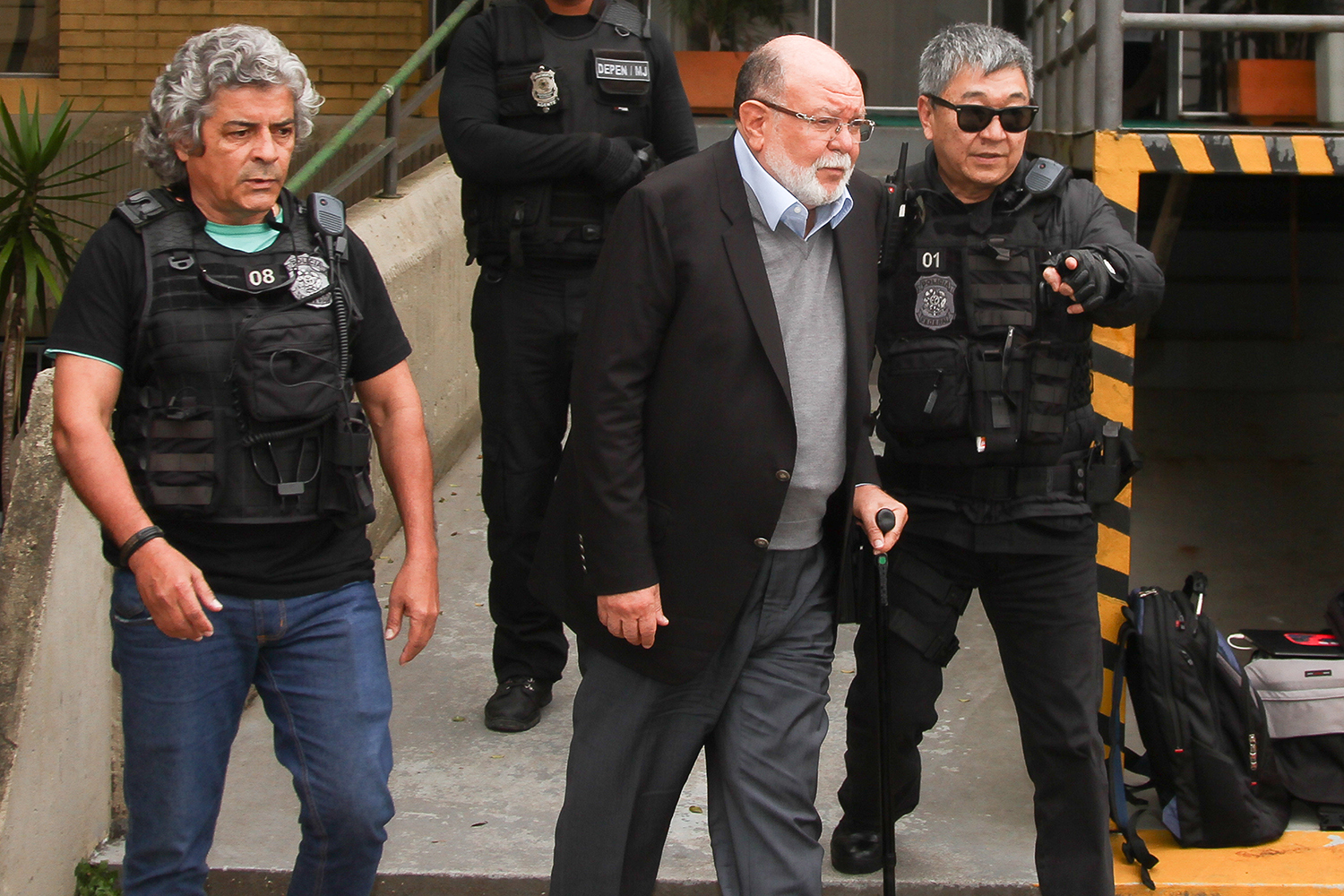 Zum, zum, zum, zum, está faltando um | VEJA