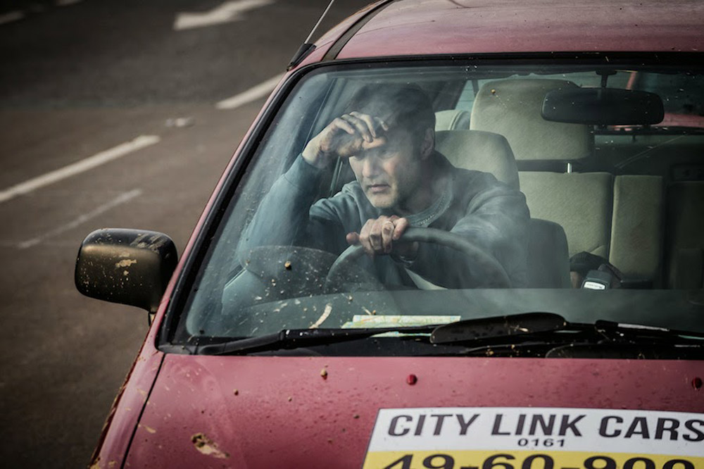 Fotos da minissérie ‘The Driver’ | VEJA