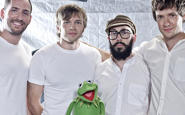Ok Go Canta o Tema dos Muppets | VEJA