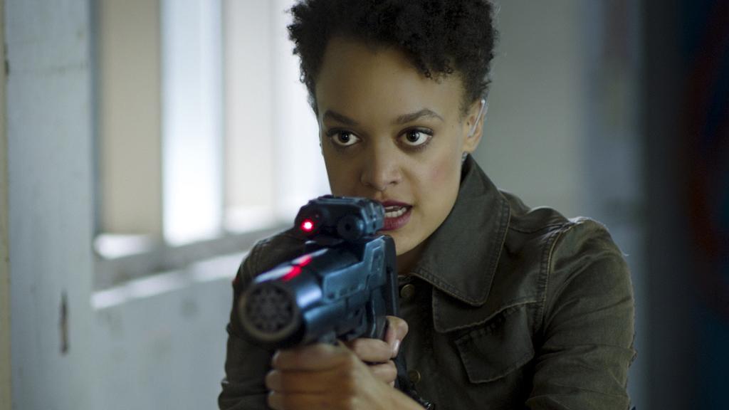 Primeiras fotos e trailer de ‘Hunters’, adaptação da obra de Whitley ...