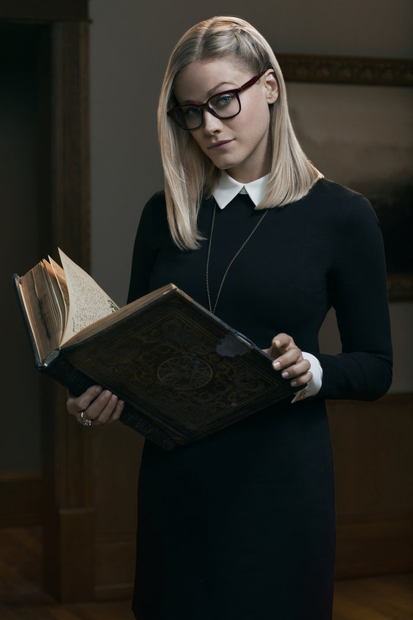 Fotos do elenco de ‘The Magicians’ | VEJA