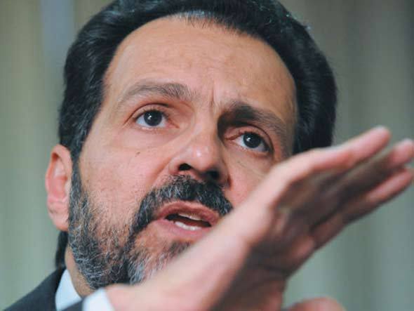 Agnelo não toma jeito | VEJA