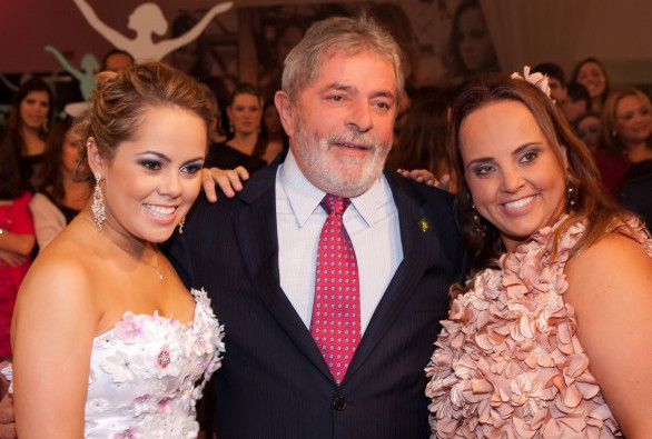 Filha de Lula continua a subir na vida por conta do povo | VEJA