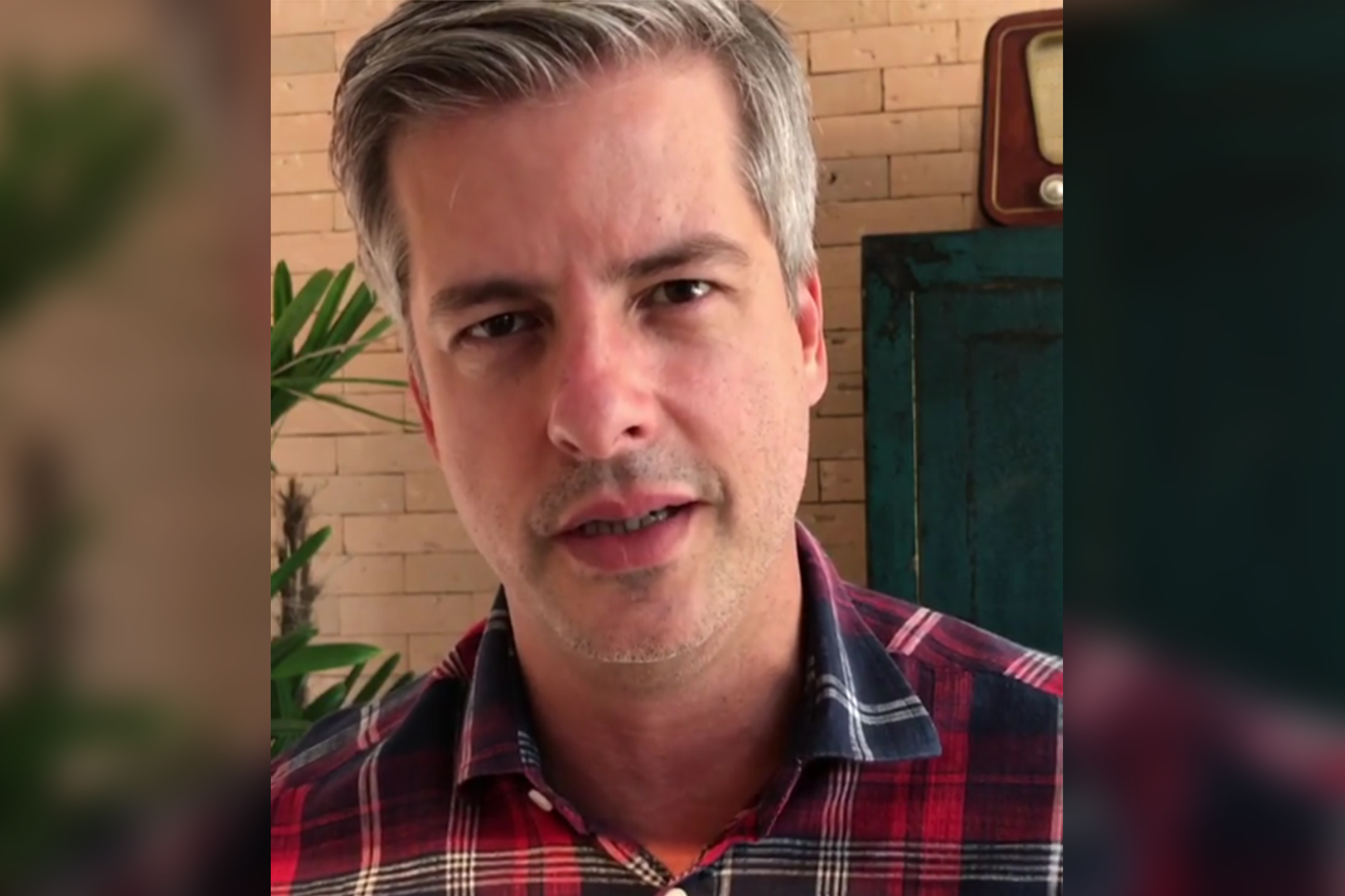 Victor Chaves fala a rádio sobre indiciamento por... | VEJA