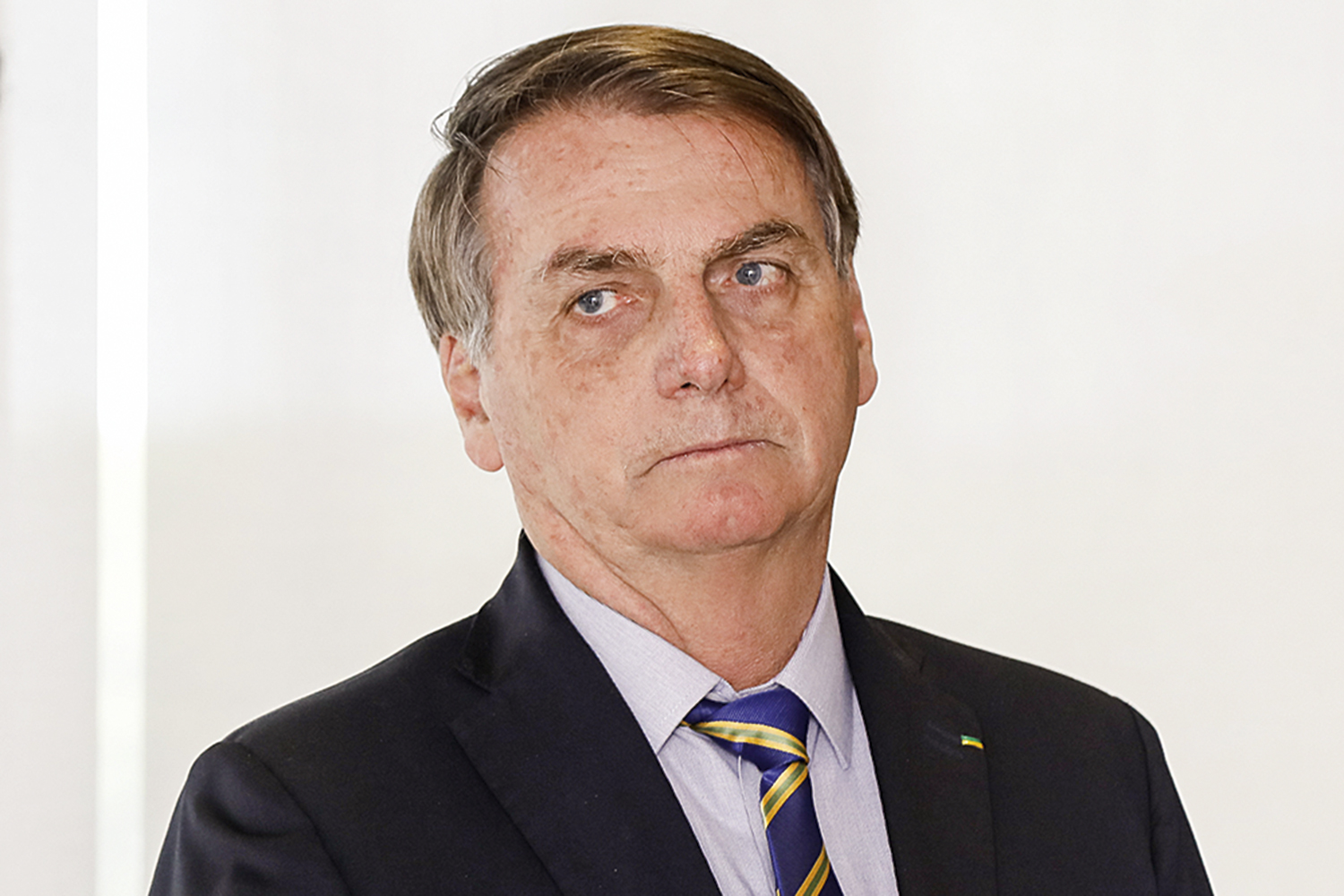 Cientistas defendem lockdown da boca de Bolsonaro | VEJA