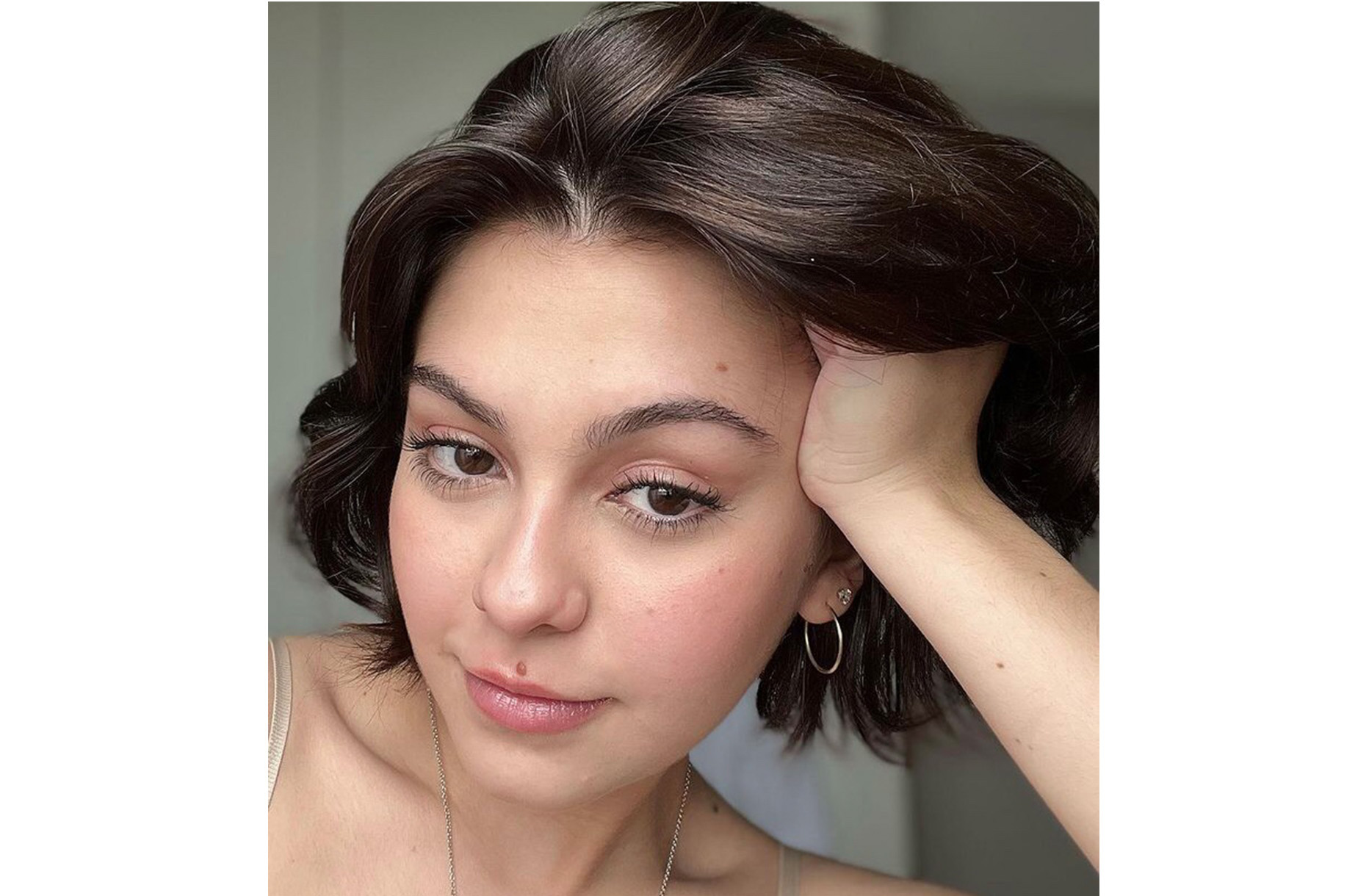 Klara Castanho quebra silêncio, volta às redes sociais e anuncia ...