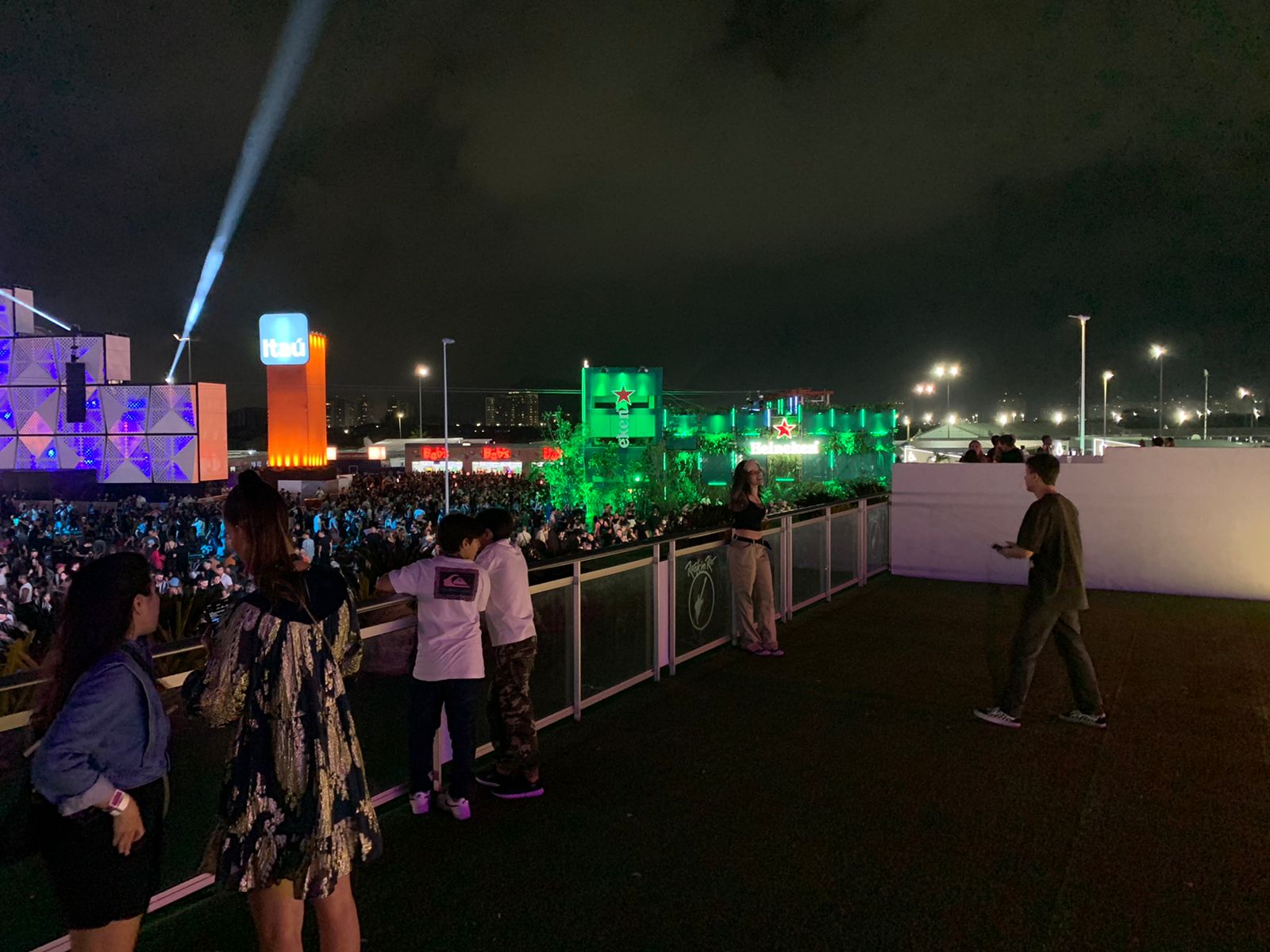 Conheça o ‘vipinho’, o espaço mais vazio e exclusivo do Rock in Rio | VEJA