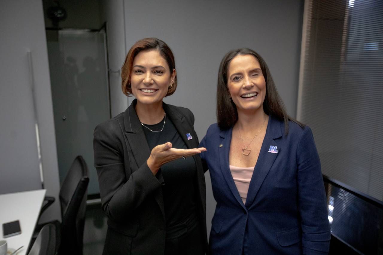 Quem é o braço direito de Michelle Bolsonaro no PL... | VEJA