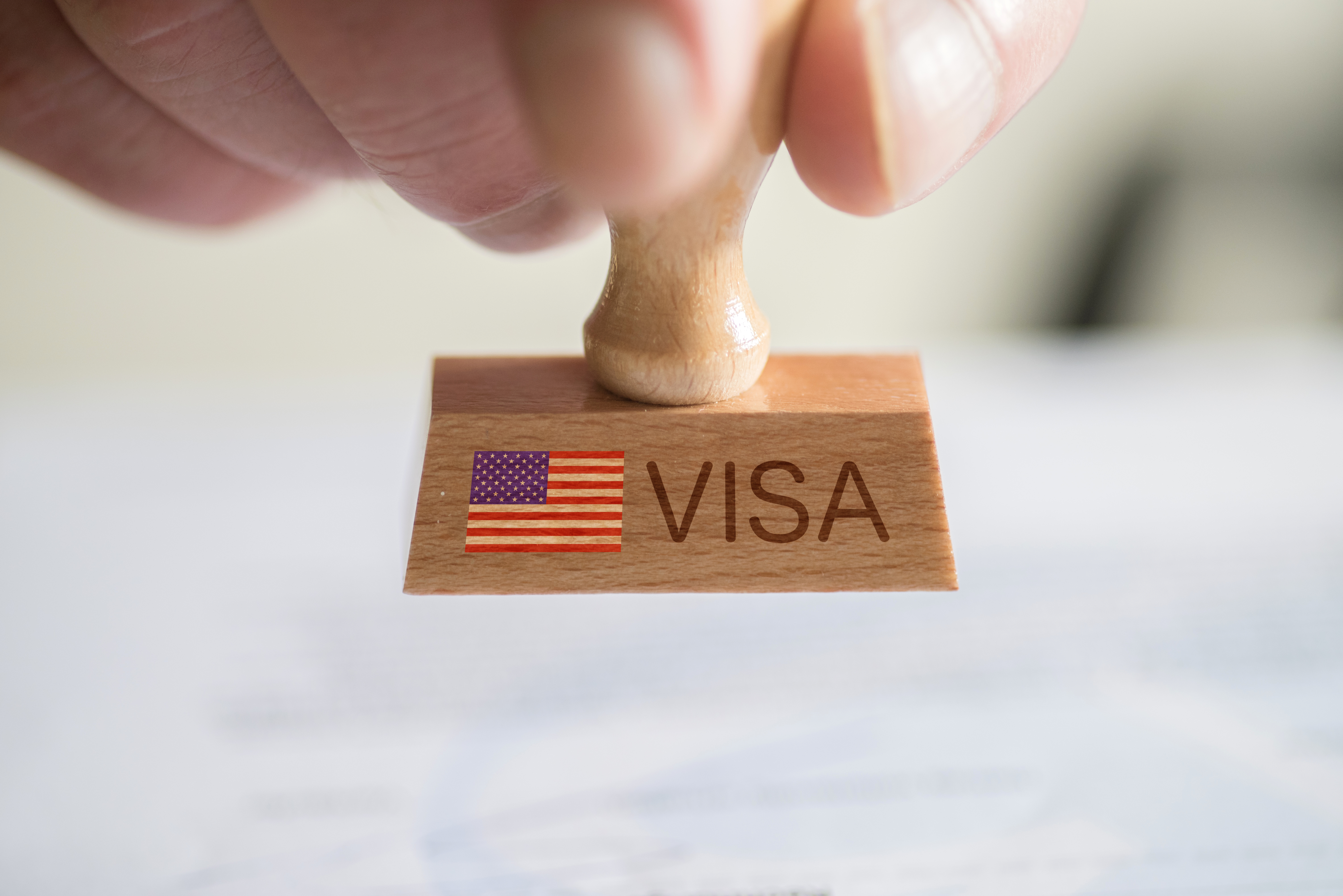 Embaixada americana adia em duas semanas aumento no preço dos vistos | VEJA