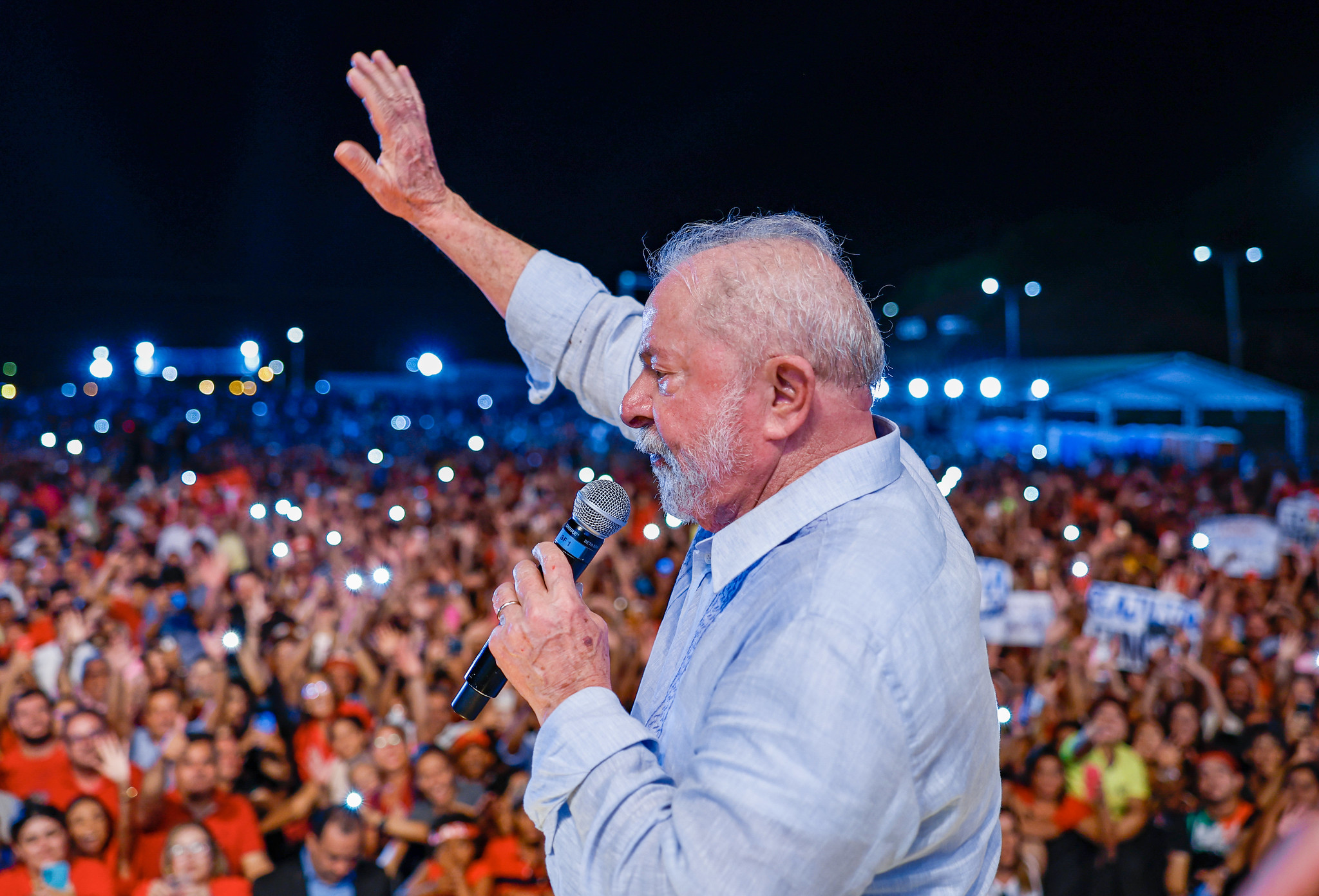 Maioria aprova Lula, mas 1 em cada 3 acha o seu go... | VEJA