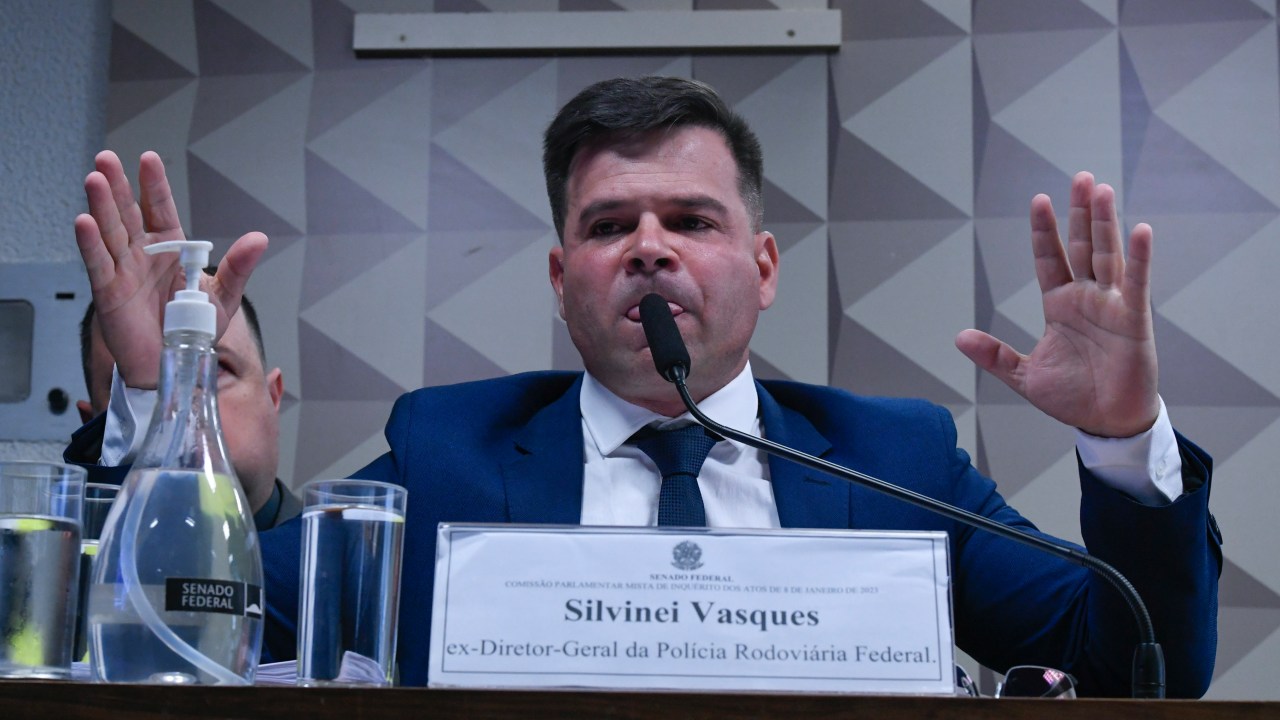 A ofensiva judicial do ex-chefe da PRF Silvinei Va... | VEJA A ofensiva judicial do ex-chefe da PRF Silvinei Va... | VEJA