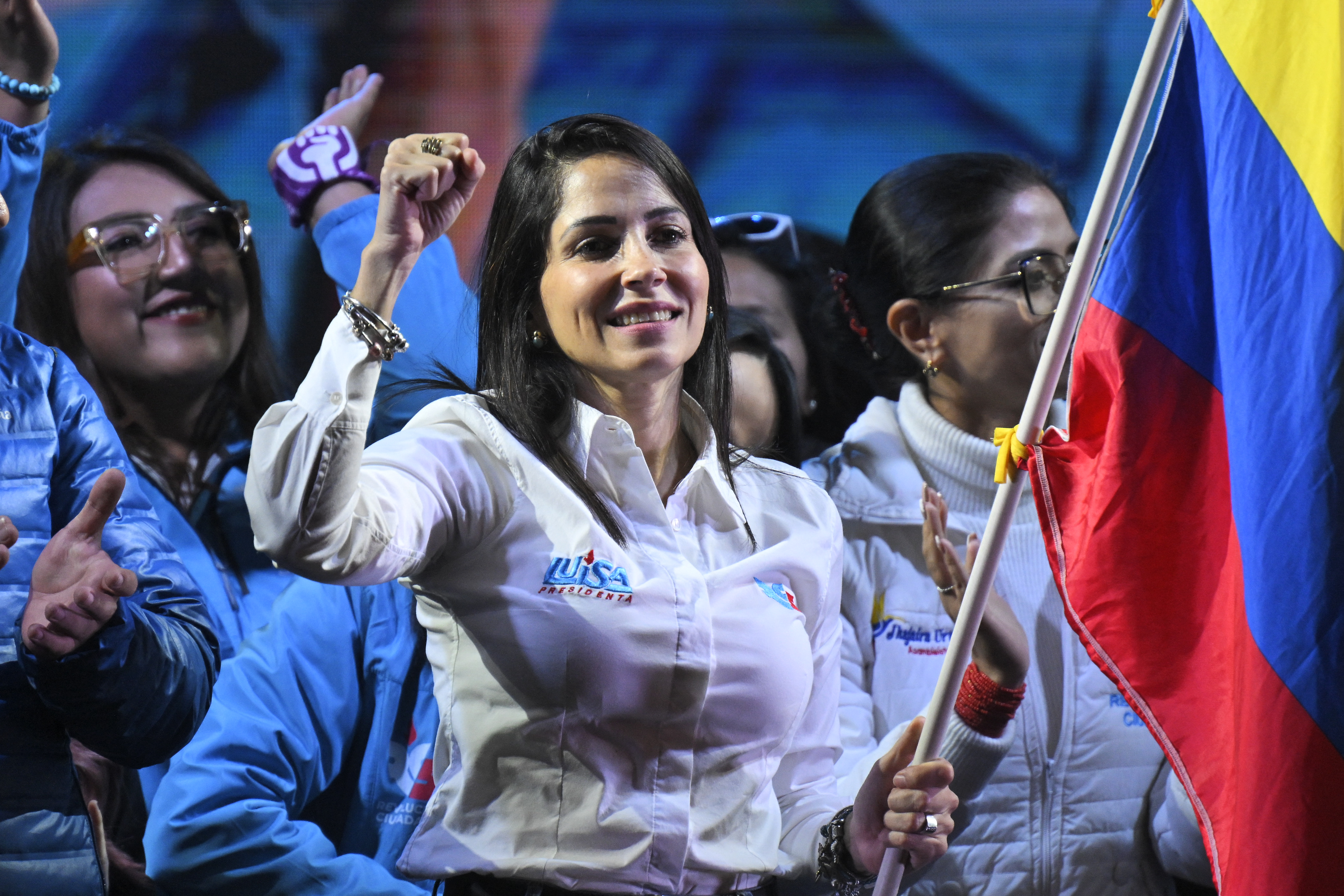 Em meio à violência, presidenciáveis do Equador re... | VEJA