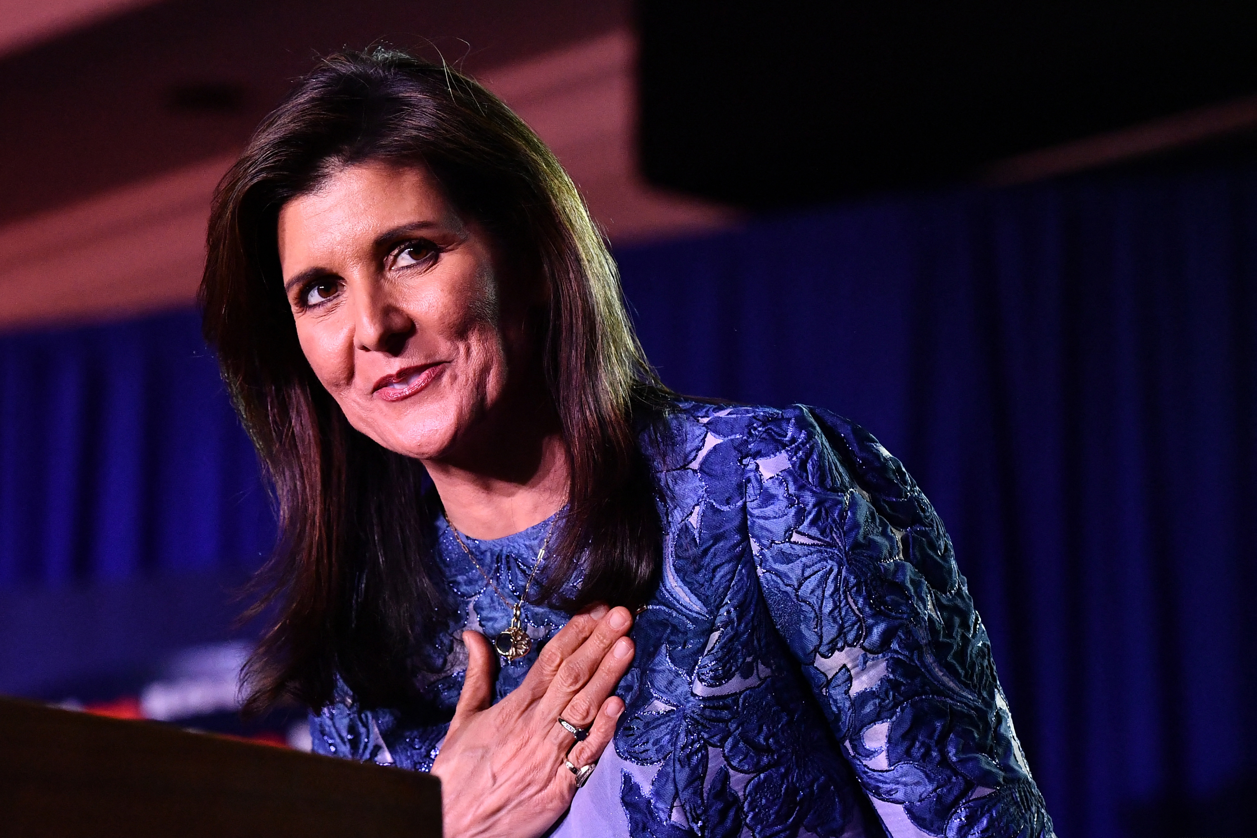 Haley promete continuar campanha após nova vitória de Trump em prévias ...
