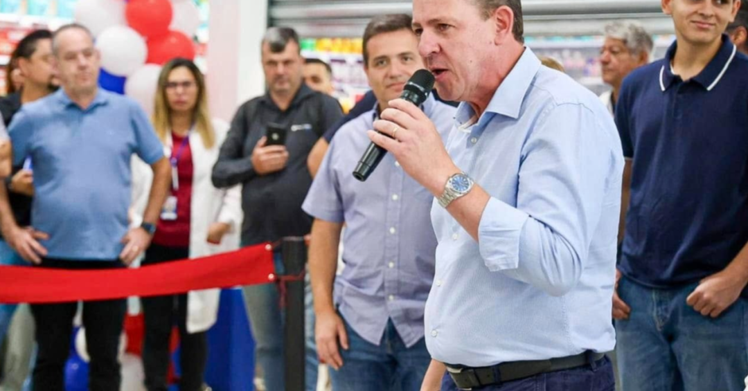 Prefeito de São Bernardo do Campo deixa PSDB e dis... | VEJA