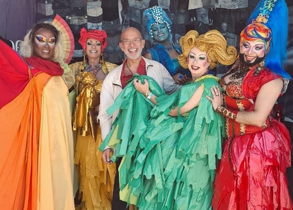 Gerontólogo comenta escolha de tema da Parada LGBT+ de São Paulo | VEJA