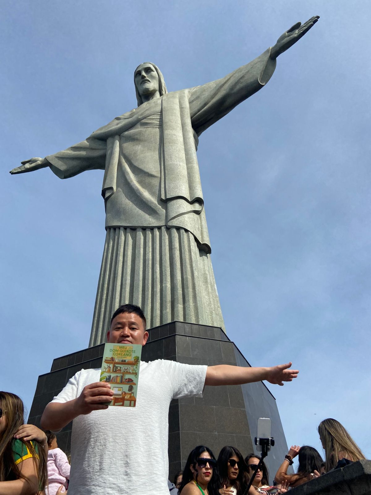 Da videolocadora ao mundo: Kim Ho-yeon é celebrado na Bienal do Livro ...