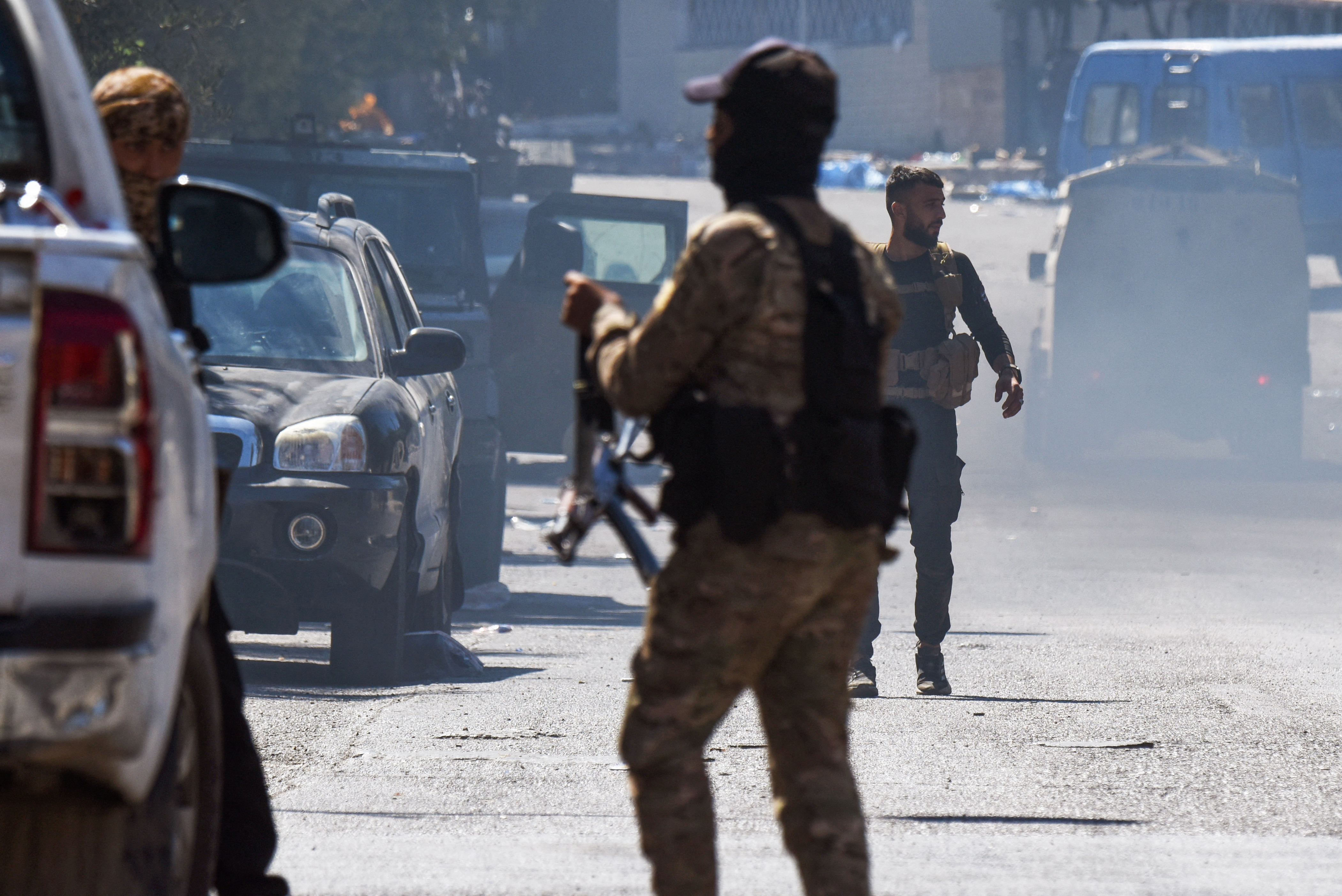 Síria retira tropas do sul após dias de conflito com minoria, que ...