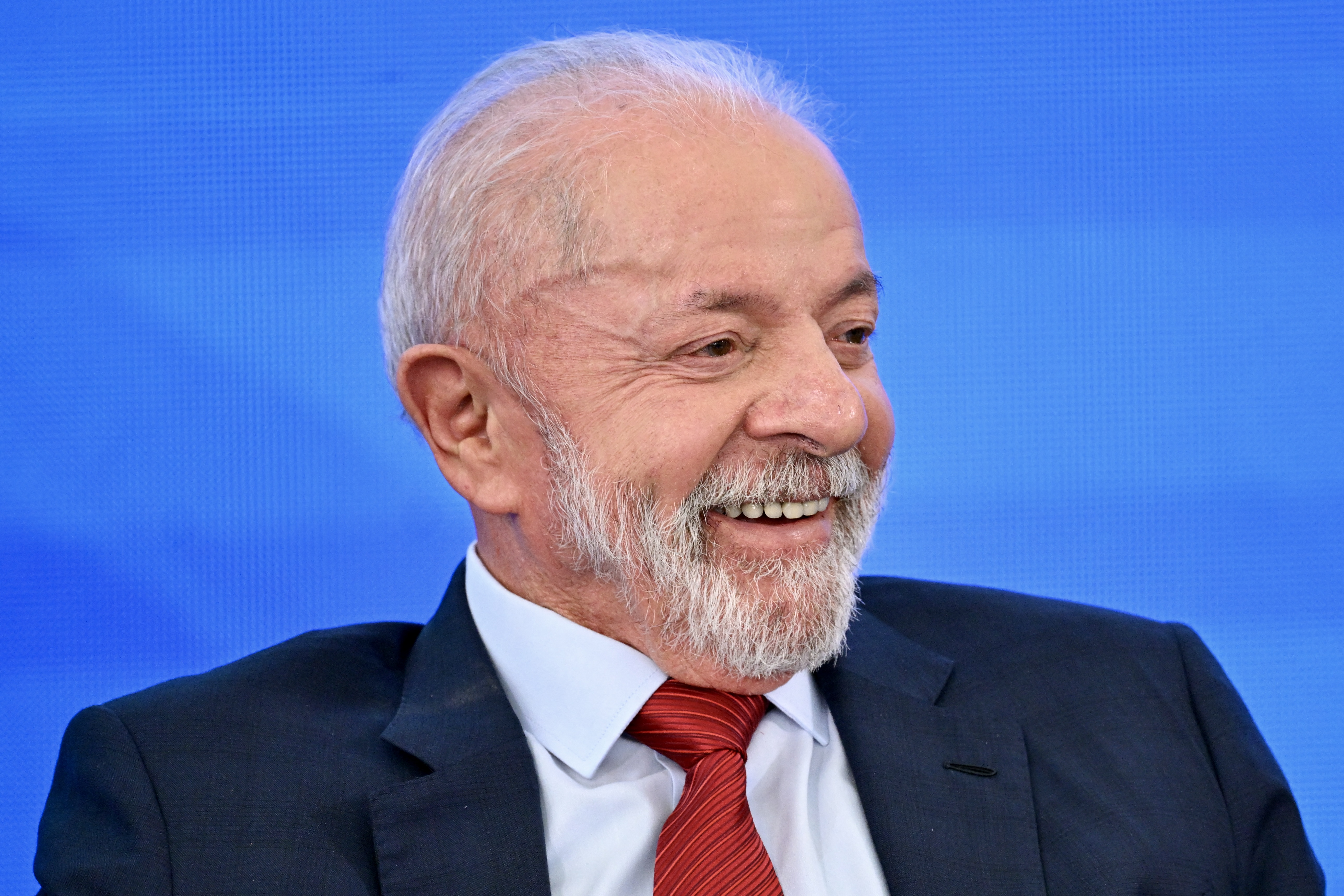 Lula celebra saída do Brasil do Mapa do Fome | VEJA