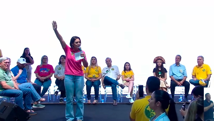Michelle sobe o tom contra Lula e chama presidente de ‘pinguço’ e ...