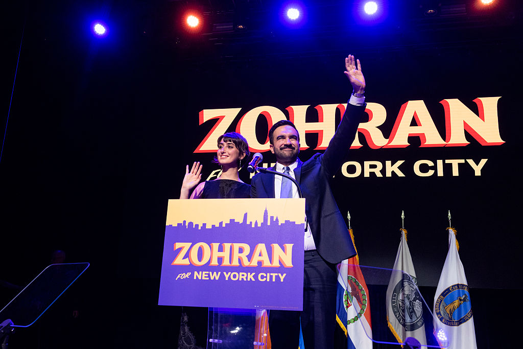 Quando a política vestiu moda — e a moda respondeu à política em 2025 ...