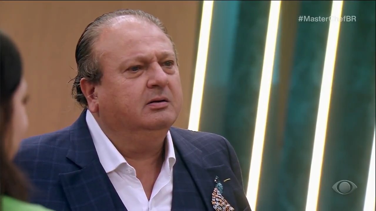 Quem é Júlia Pitzer, gamer que levou patada de Jacquin no Masterchef | VEJA
